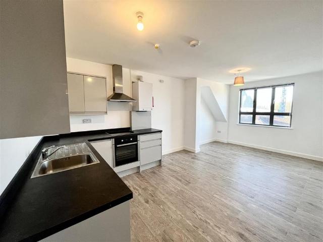 2 bedroom apartment to rent