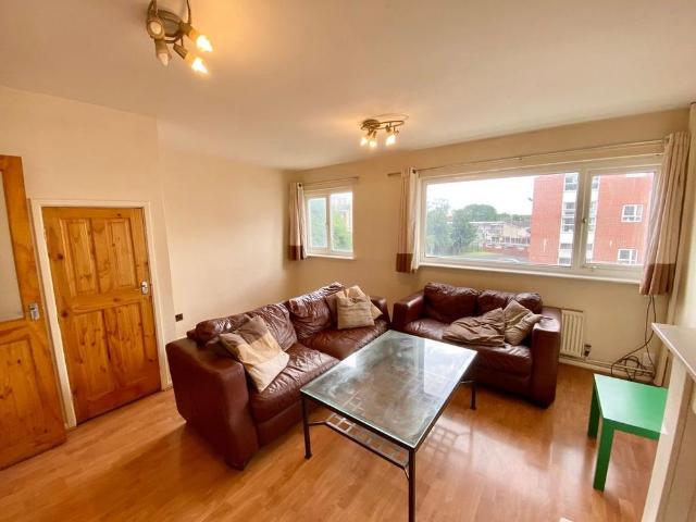 2 bedroom apartment to rent