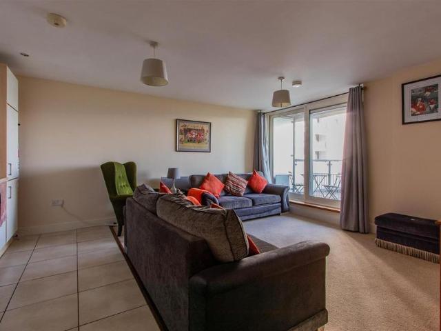 2 bedroom apartment to rent