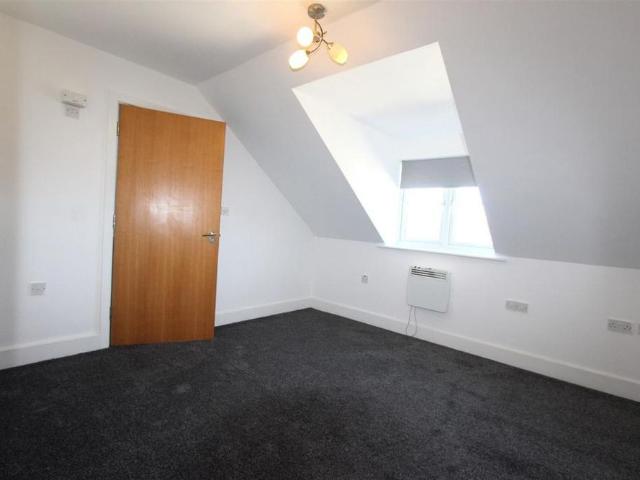 2 bedroom apartment to rent