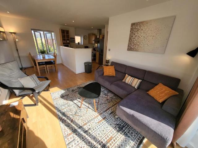 2 bedroom apartment to rent