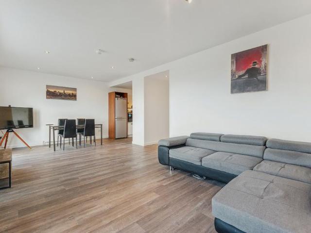2 bedroom apartment to rent