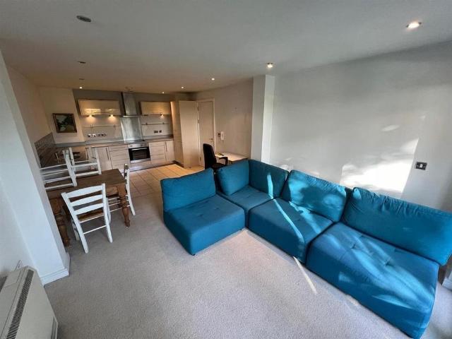 2 bedroom apartment to rent