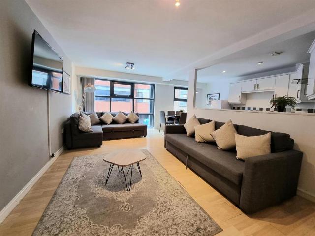 2 bedroom apartment to rent