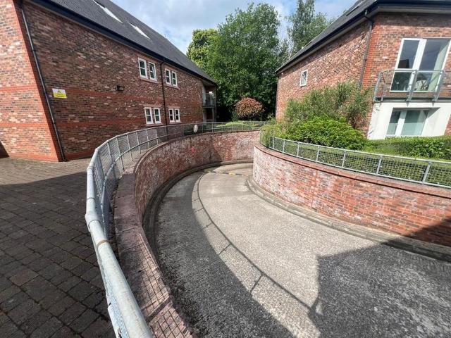 2 bedroom apartment to rent