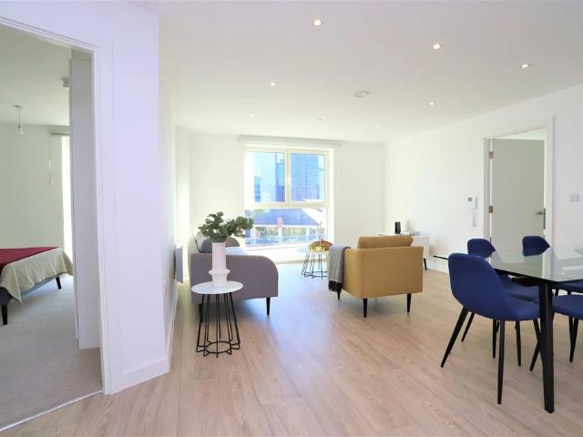 2 bedroom apartment to rent