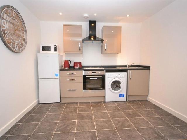 2 bedroom apartment to rent