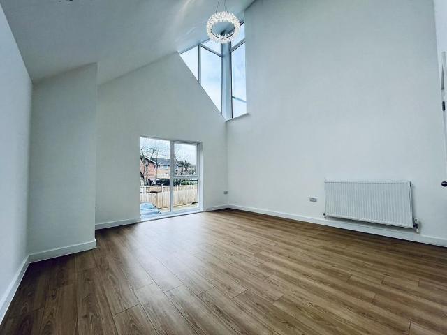2 bedroom apartment to rent