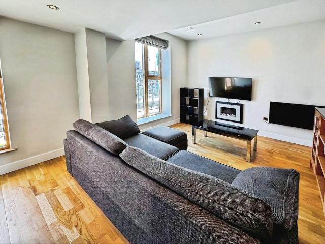 2 bedroom apartment to rent