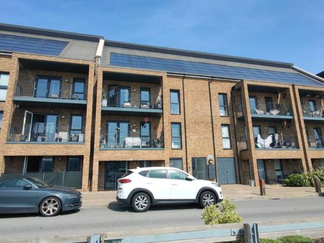 2 bedroom apartment to rent
