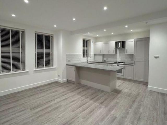 2 bedroom apartment to rent