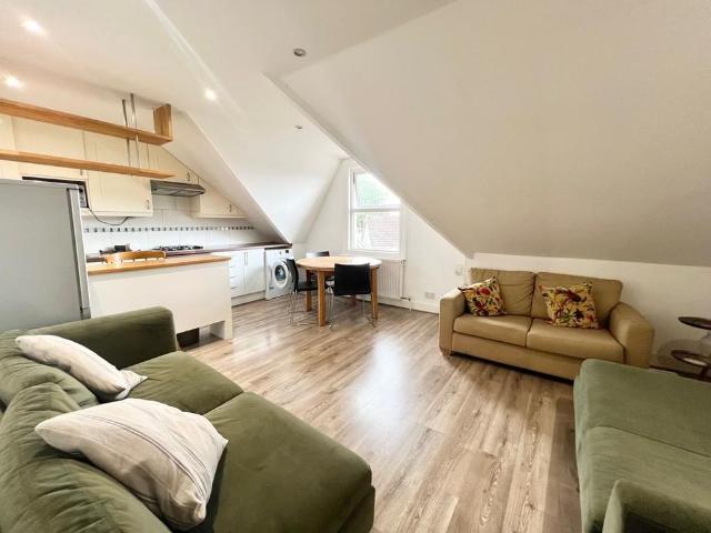 2 bedroom apartment to rent