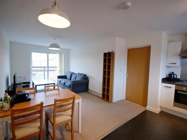 2 bedroom apartment to rent