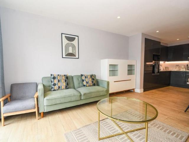 2 bedroom apartment to rent