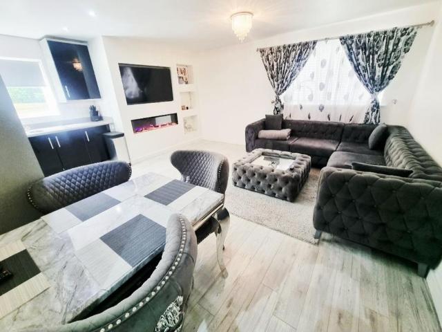 2 bedroom apartment to rent