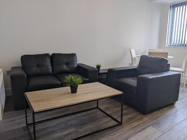 2 bedroom apartment to rent