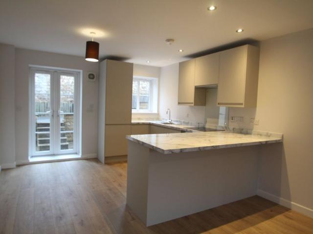 2 bedroom apartment to rent
