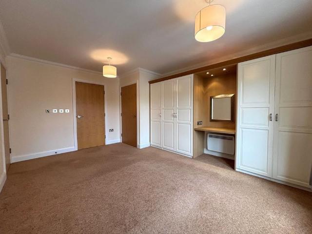 2 bedroom apartment to rent