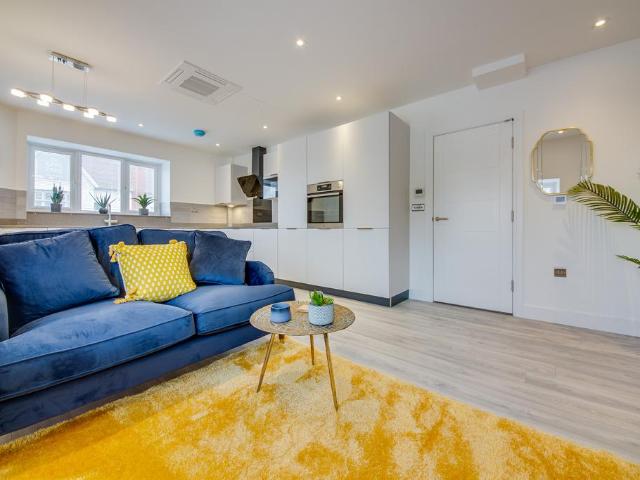 2 bedroom apartment to rent
