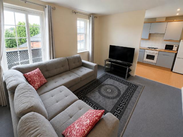 2 bedroom apartment to rent