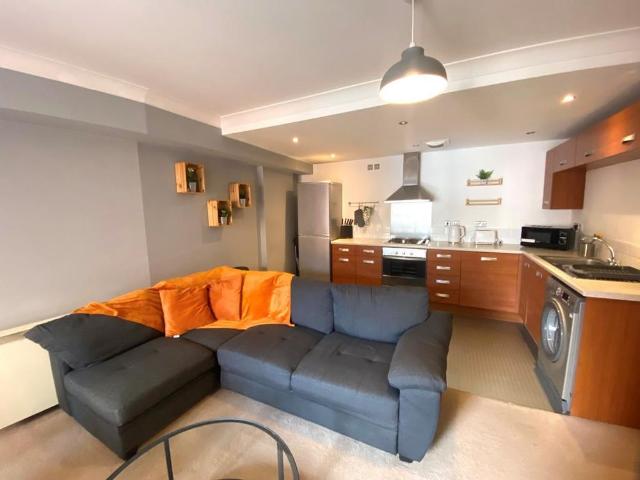 2 bedroom apartment to rent
