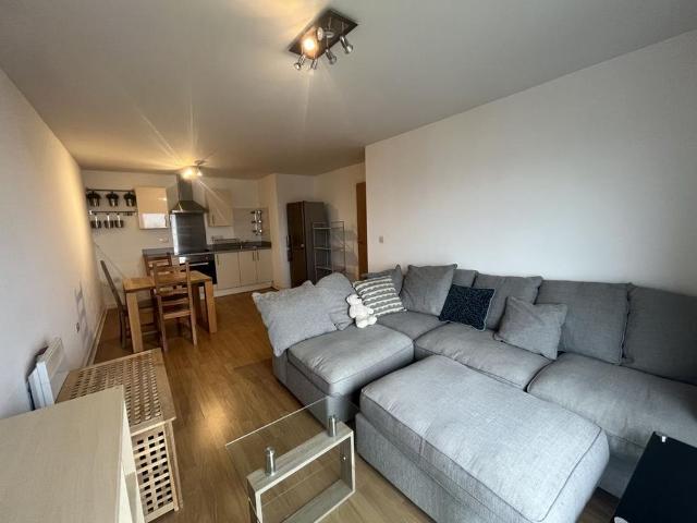 2 bedroom apartment to rent
