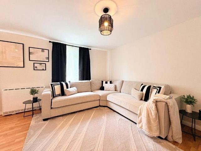 2 bedroom apartment to rent
