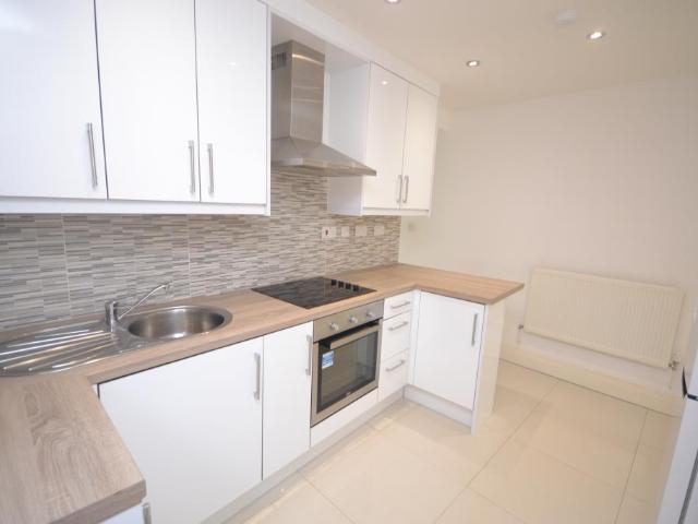 2 bedroom apartment to rent