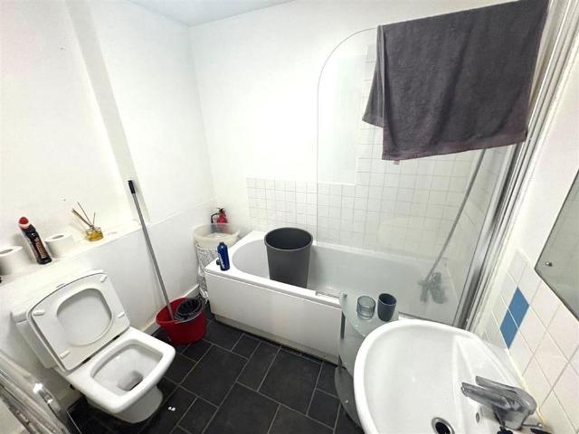2 bedroom apartment to rent