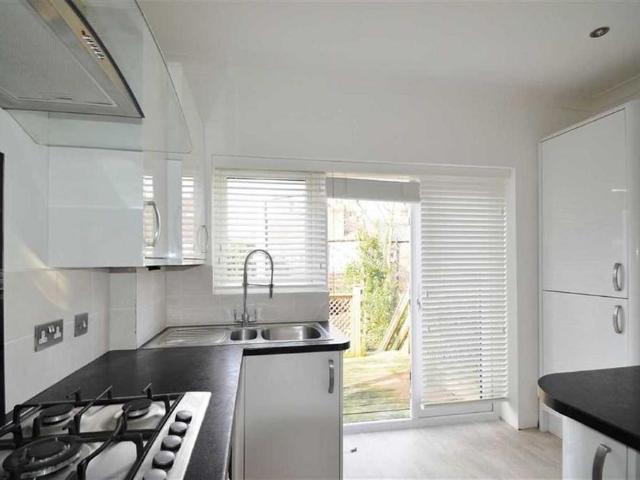 2 bedroom apartment to rent