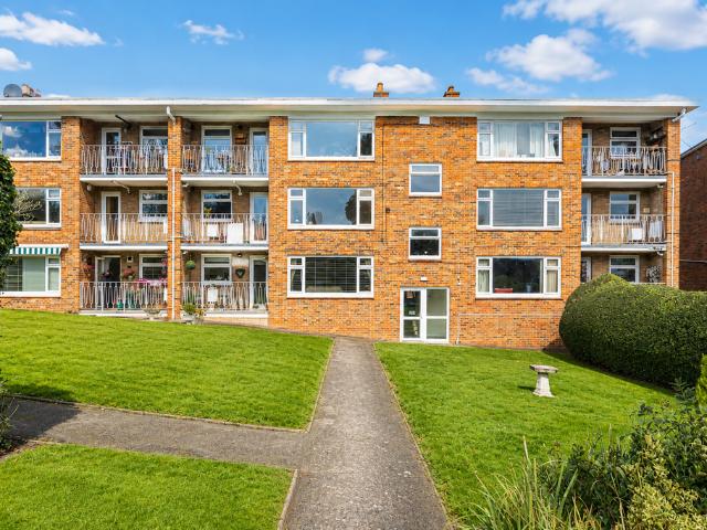 2 bedroom apartment to rent
