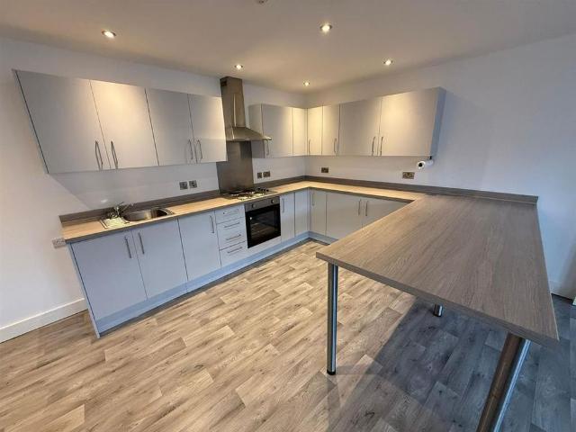 2 bedroom apartment to rent