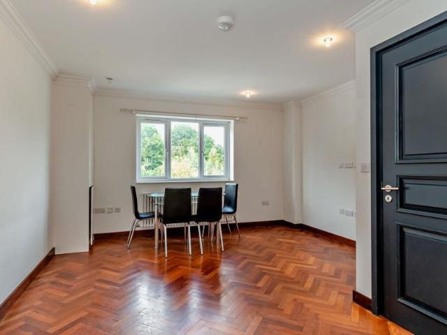 2 bedroom apartment to rent