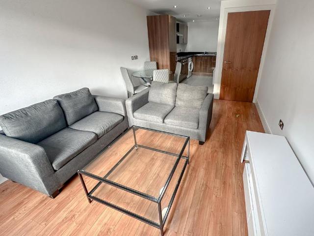2 bedroom apartment to rent