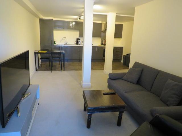 2 bedroom apartment to rent