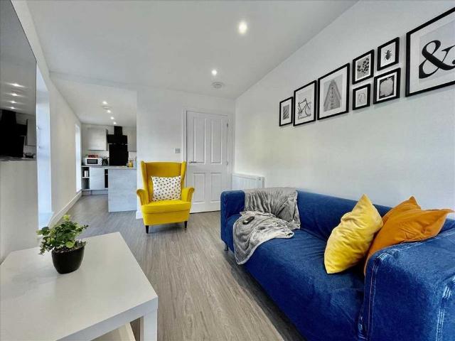 2 bedroom apartment to rent