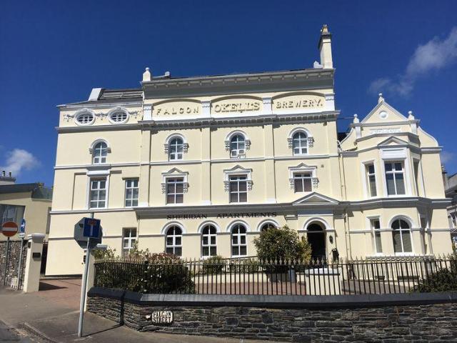 2 bedroom apartment to rent
