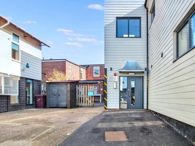 2 bedroom apartment to rent