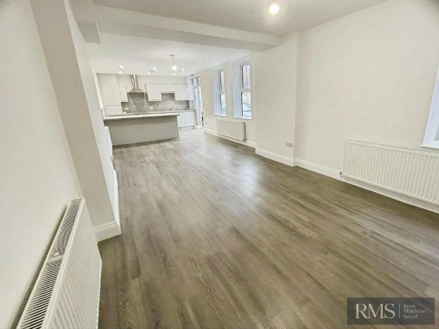 2 bedroom apartment to rent