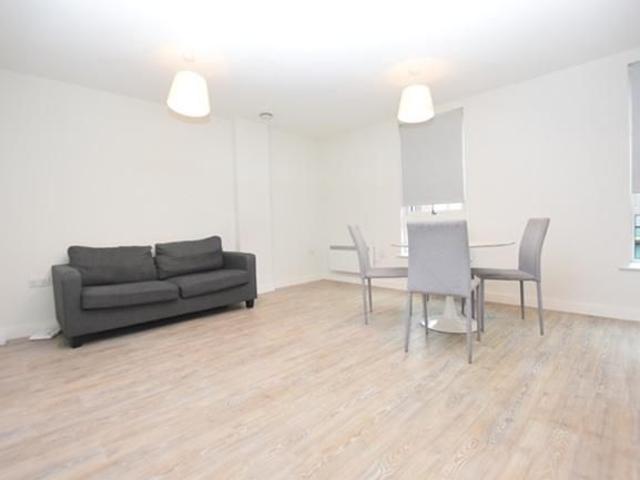 2 bedroom apartment to rent