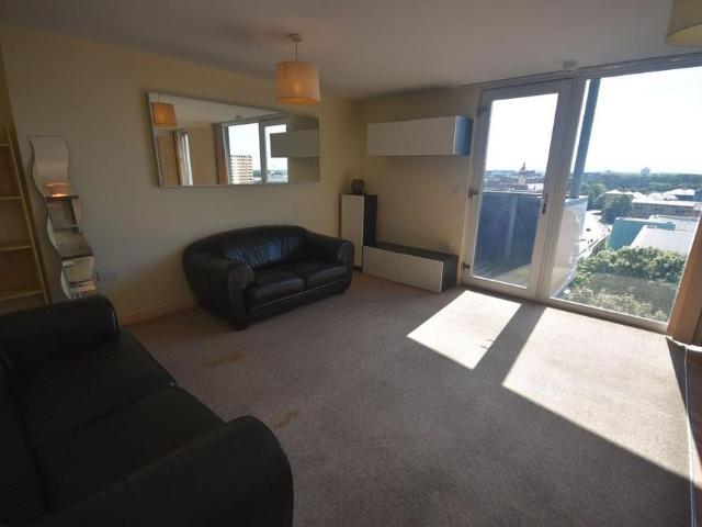 2 bedroom apartment to rent