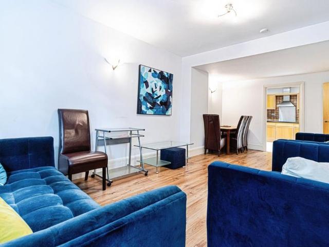 2 bedroom apartment to rent
