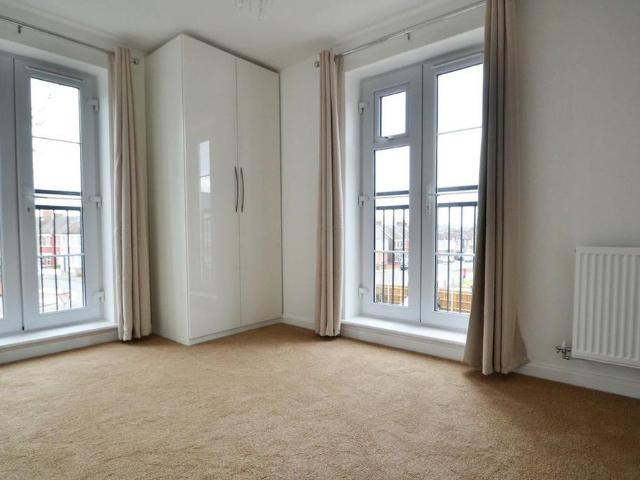 2 bedroom apartment to rent
