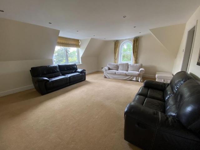 2 bedroom apartment to rent