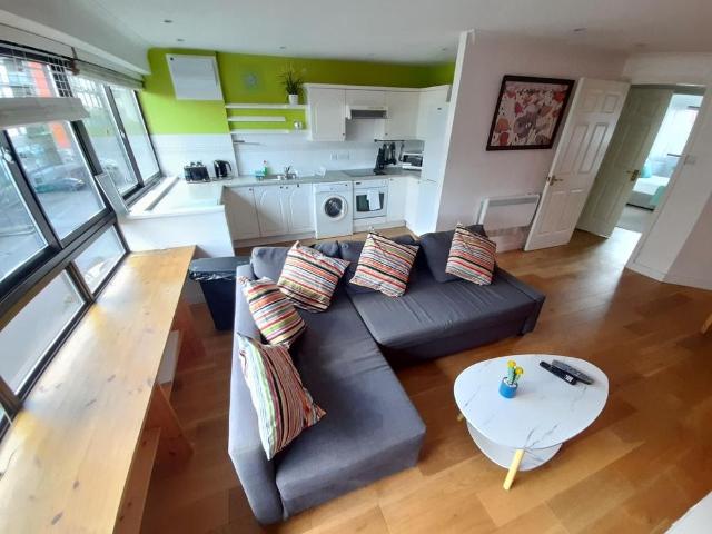 2 bedroom apartment to rent