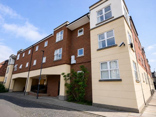 2 bedroom apartment to rent