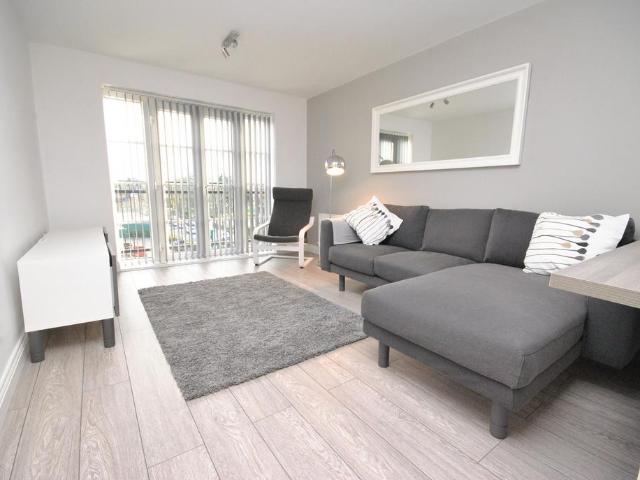 2 bedroom apartment to rent
