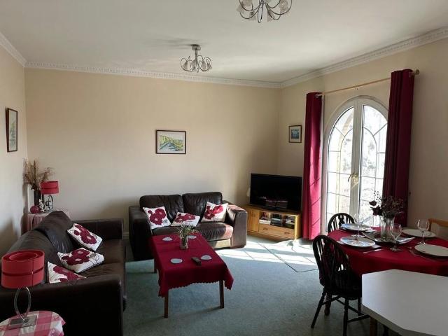 2 bedroom apartment to rent