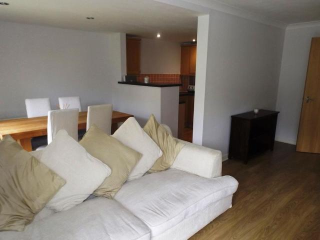 2 bedroom apartment to rent