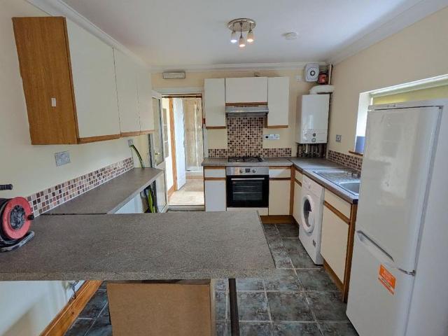 2 bedroom apartment to rent
